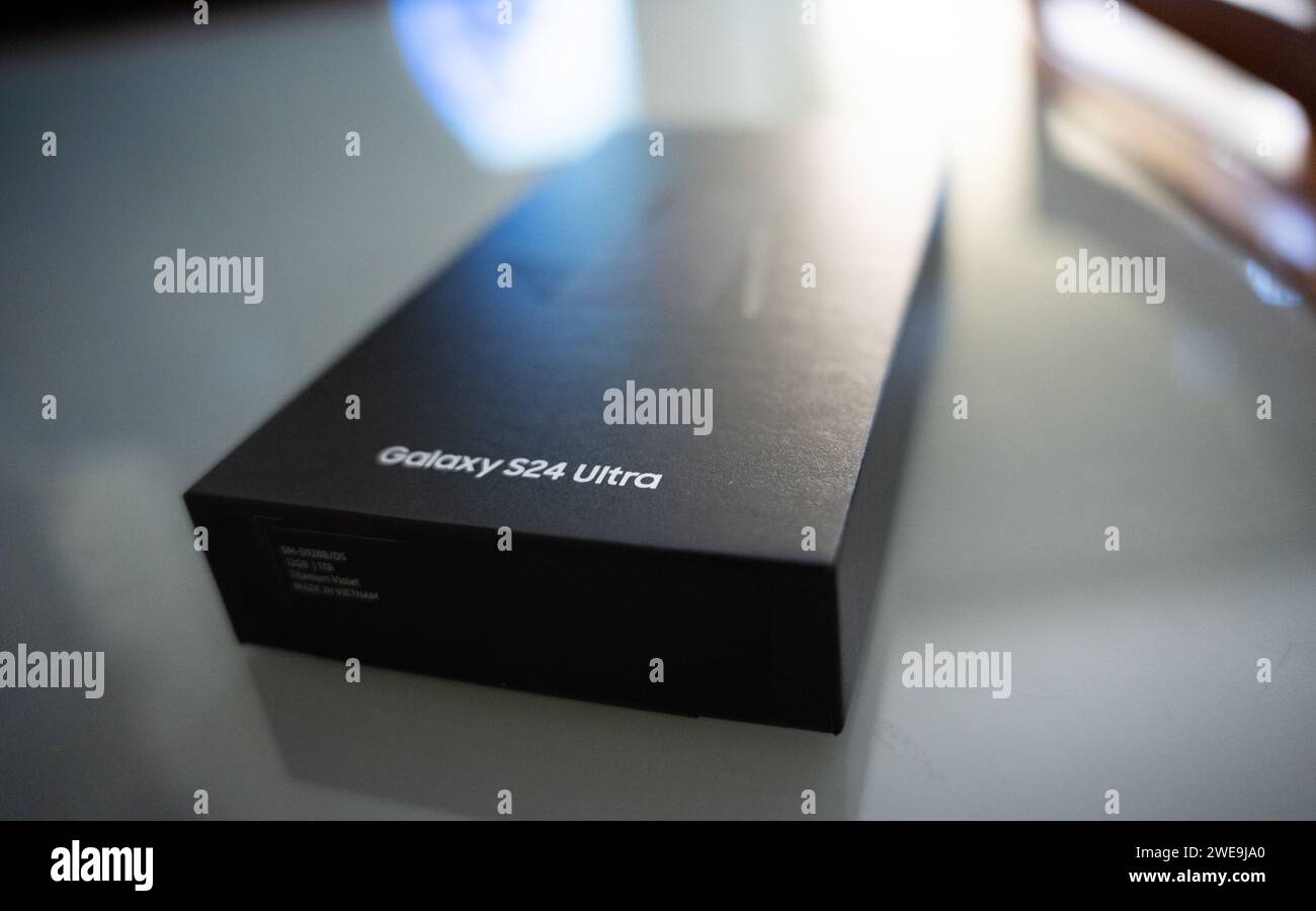 Granada, Andalusia, Spain, 24th January 2024. New Samsung S24, Ultra ...