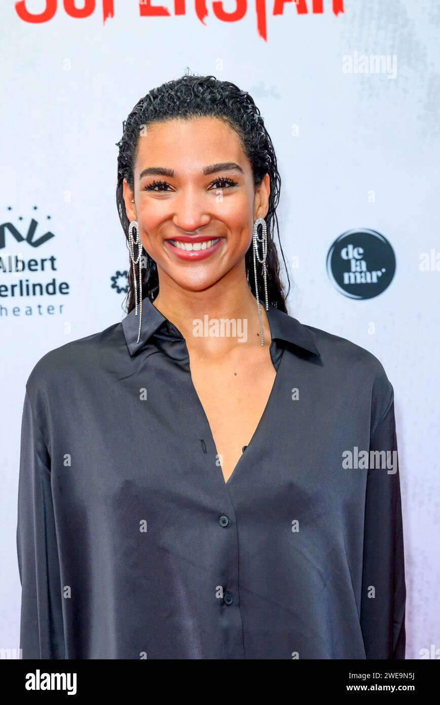 AMSTERDAM, 21-01-2024, DeLaMar Premiere Jesus Christ Superstar in het ...