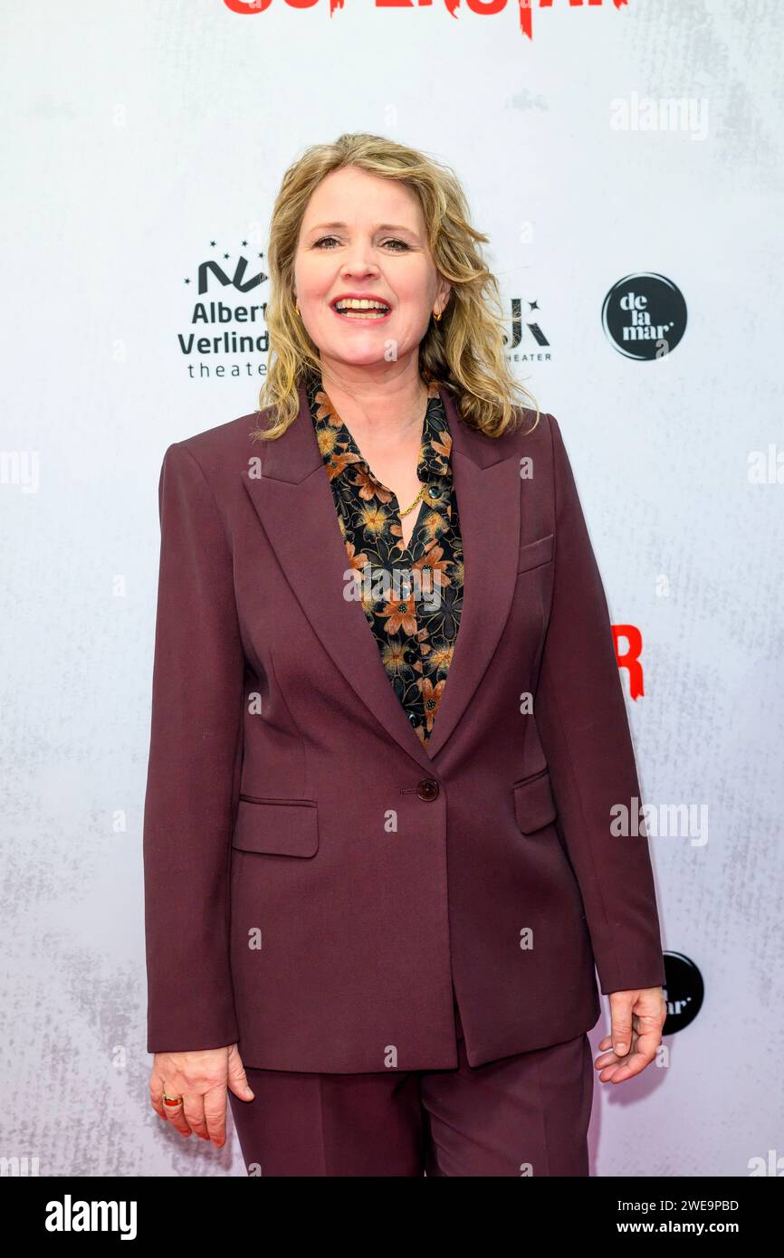 AMSTERDAM, 21-01-2024, DeLaMar Premiere Jesus Christ Superstar in het ...