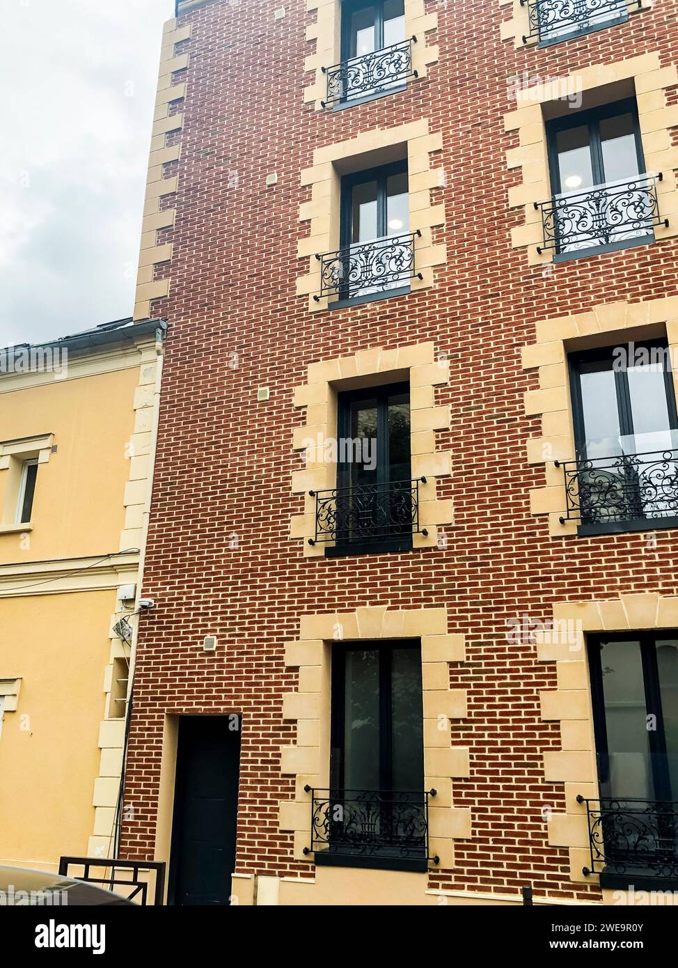 Retrofit hi-res stock photography and images - Alamy