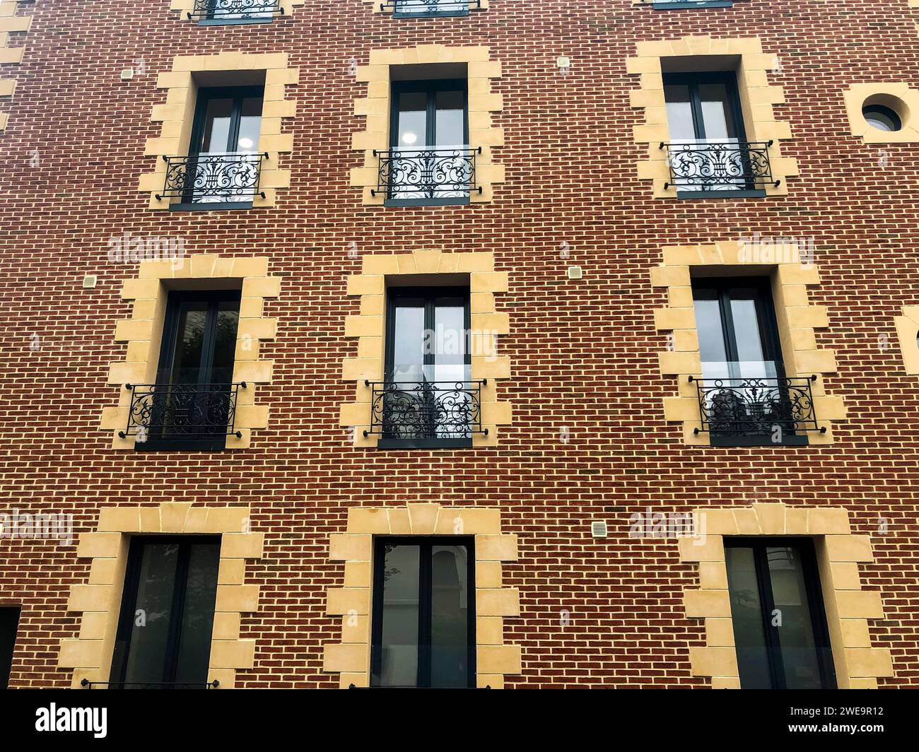 Retrofit hi-res stock photography and images - Alamy