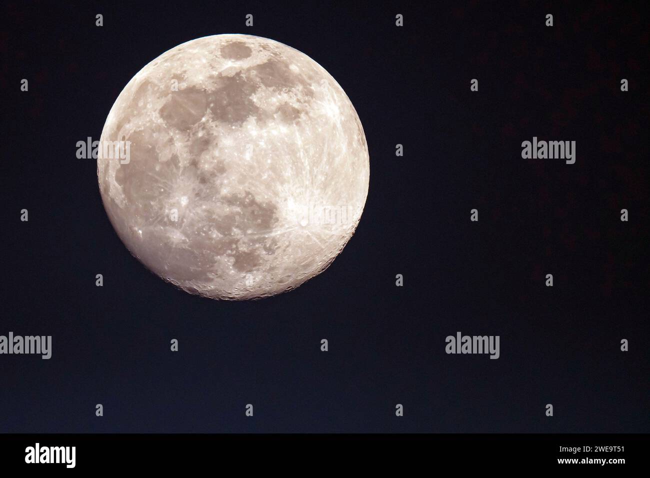 Planet mond hi-res stock photography and images - Alamy