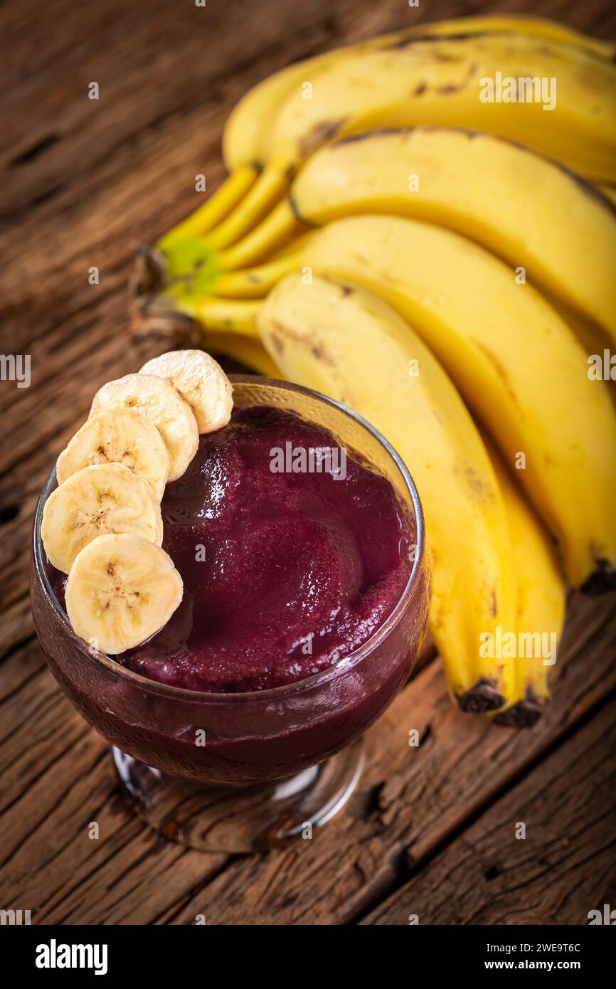 Banana acai bowl hi-res stock photography and images - Alamy