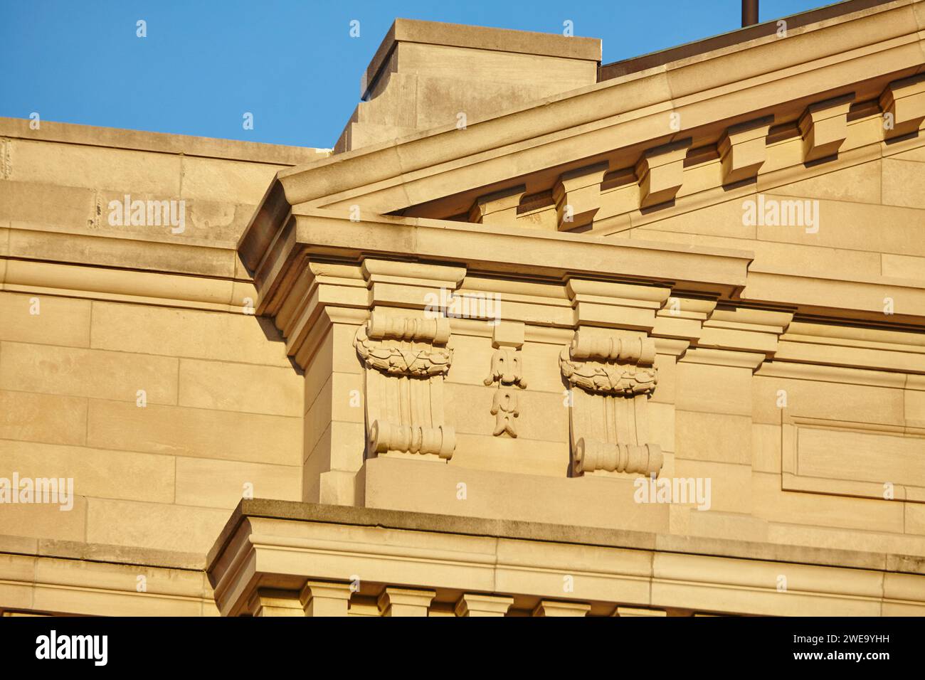 Neoclassical design hi-res stock photography and images - Alamy