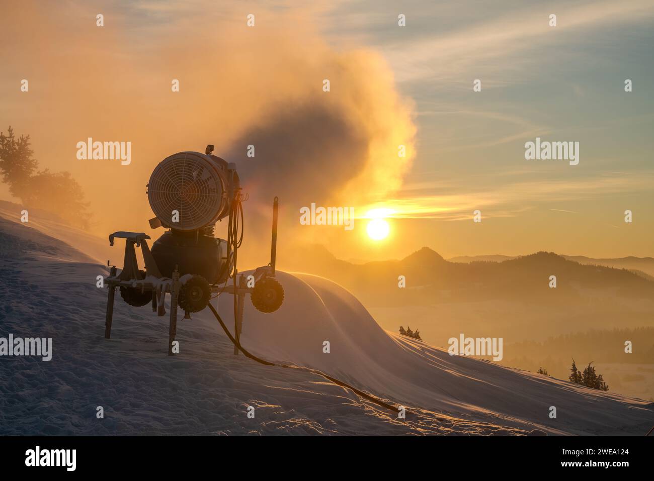 Snowmaking systems hi-res stock photography and images - Alamy