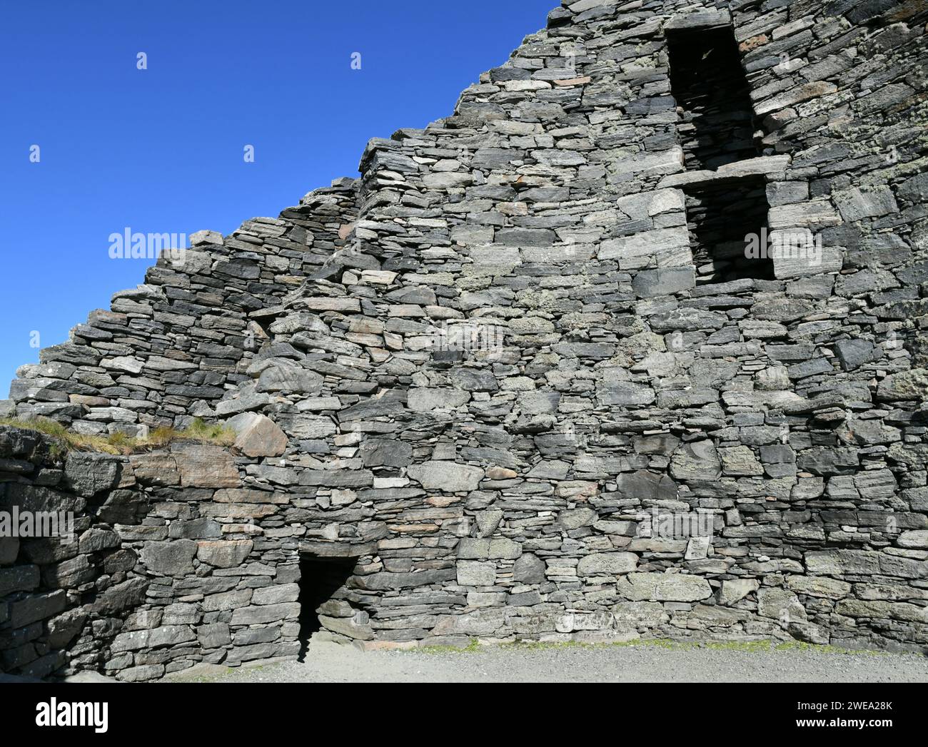 Dun Carloway on the Isle of Lewis, one of the best preserved Iron-Age ...