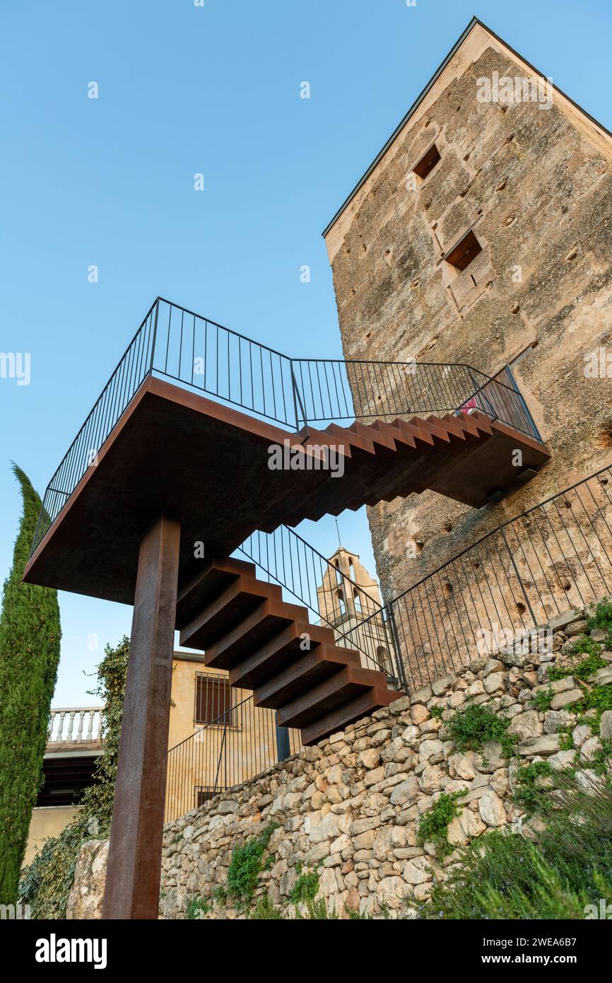 Medieval islamic hi-res stock photography and images - Alamy