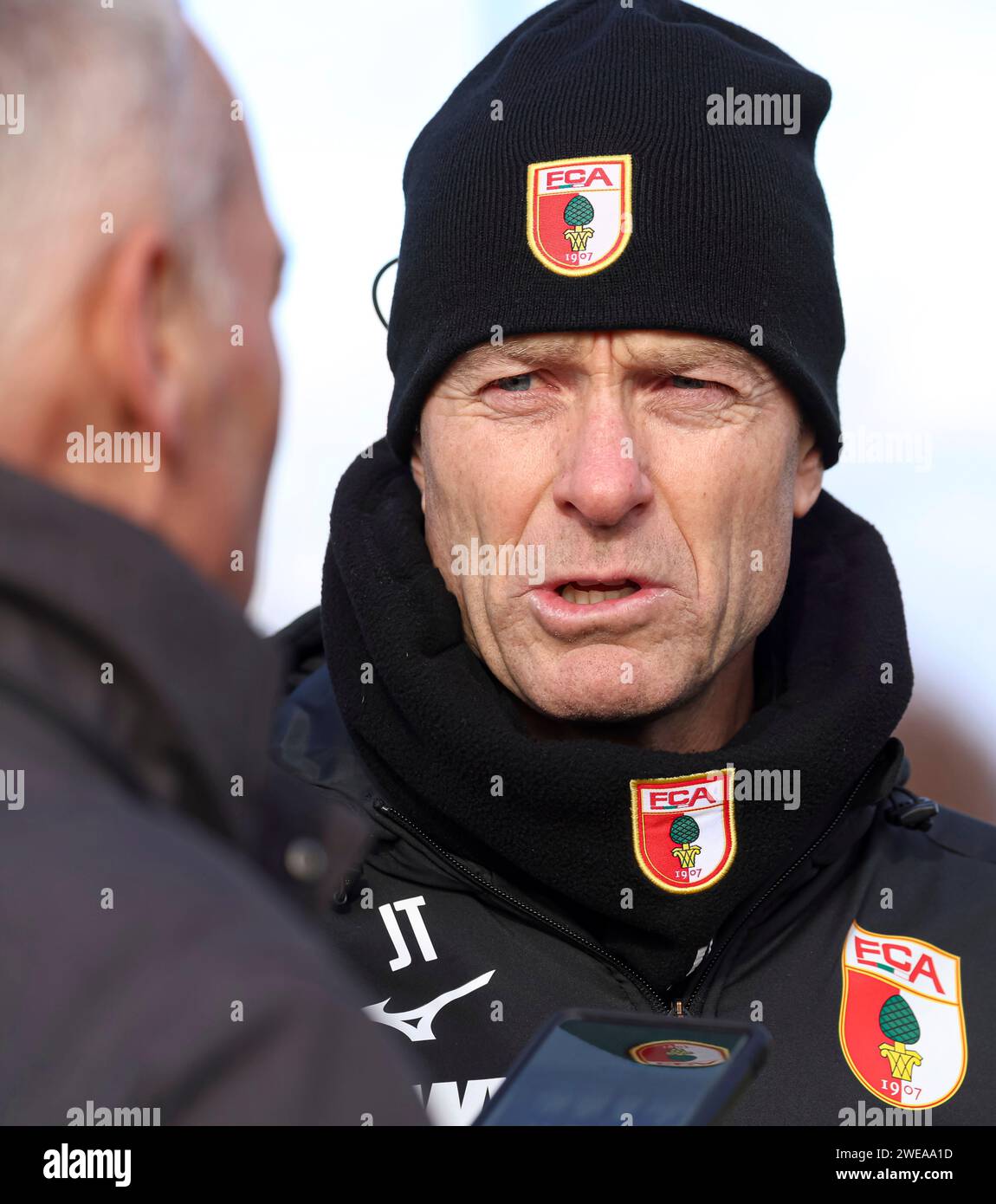 Augsburg, Deutschland. 24th Jan, 2024. Jess Thorup (Trainer FC Augsburg ...