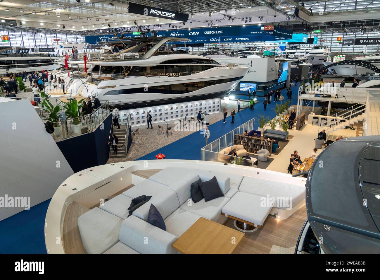 Großyachten, Luxusyachten, in der Halle 6 der BOOT 2024, größte Yacht ...