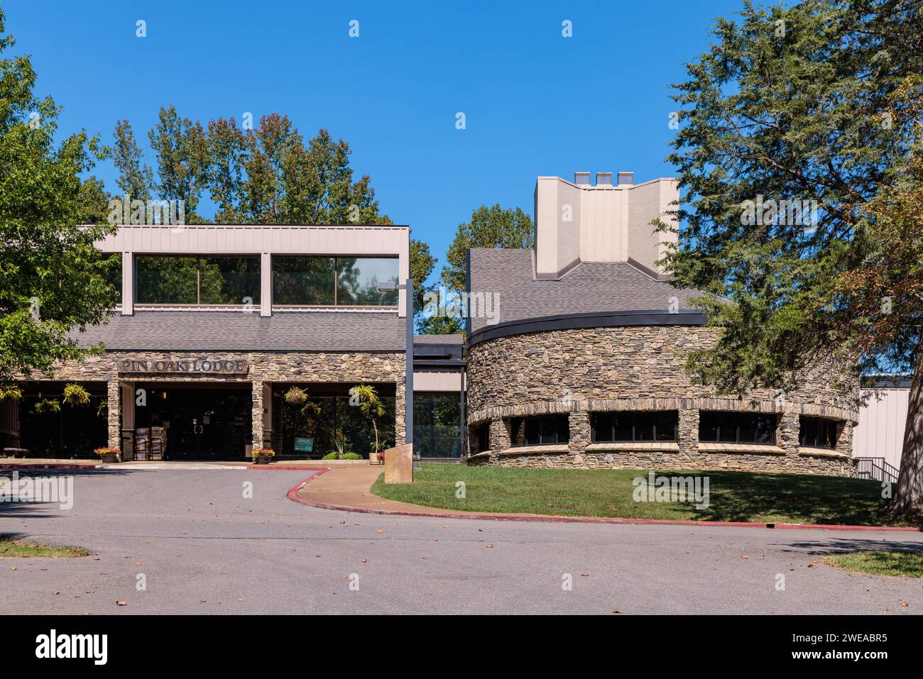 The Lodge at Natchez Trace in the Pin Oak area of Natchez Trace State ...