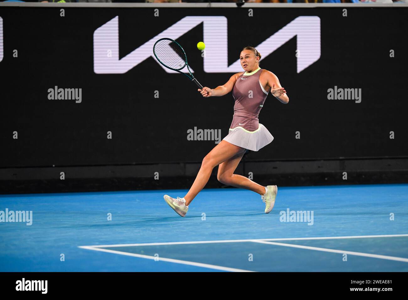 Amanda Anisimova of USA plays against Aryna Sabalenka of Belarus (not ...