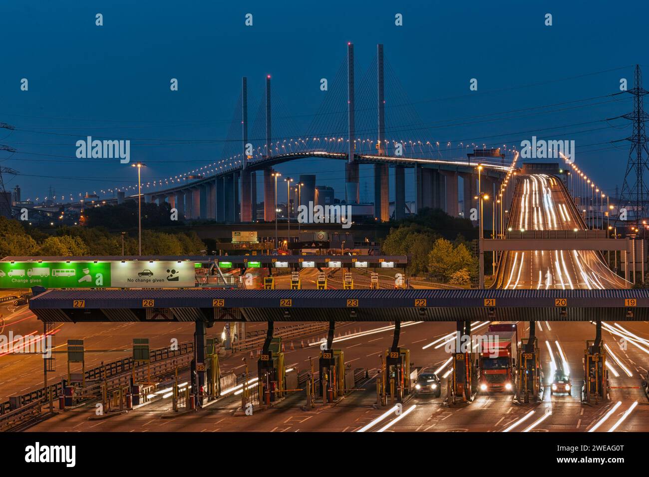 Queen elizabeth ii toll bridge hi-res stock photography and images - Alamy