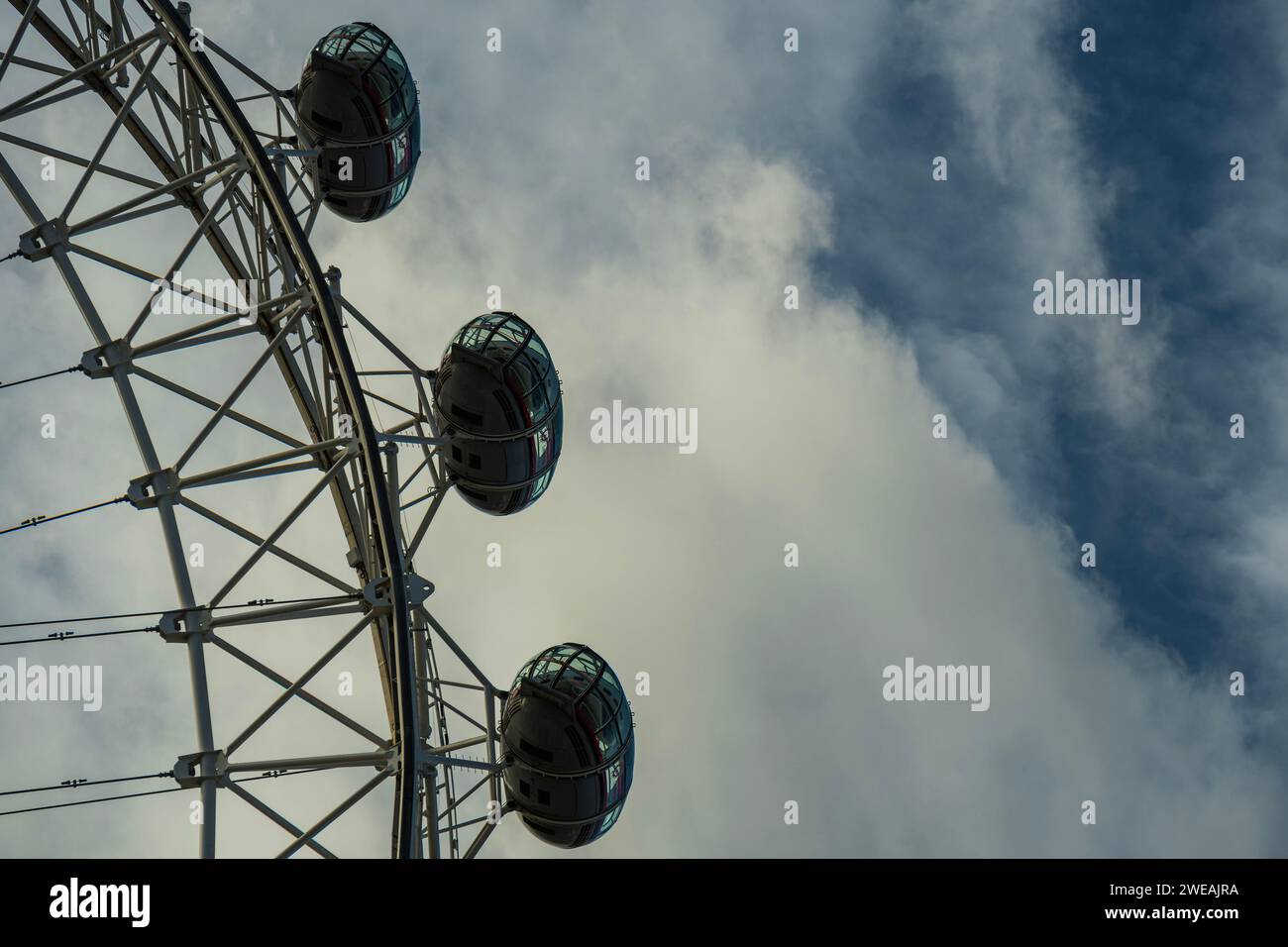 London, UK. 24th Jan, 2024. The London Eye is temporarily closed for ...