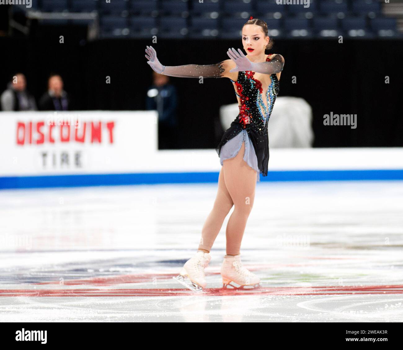 Emilia clark hi-res stock photography and images - Alamy