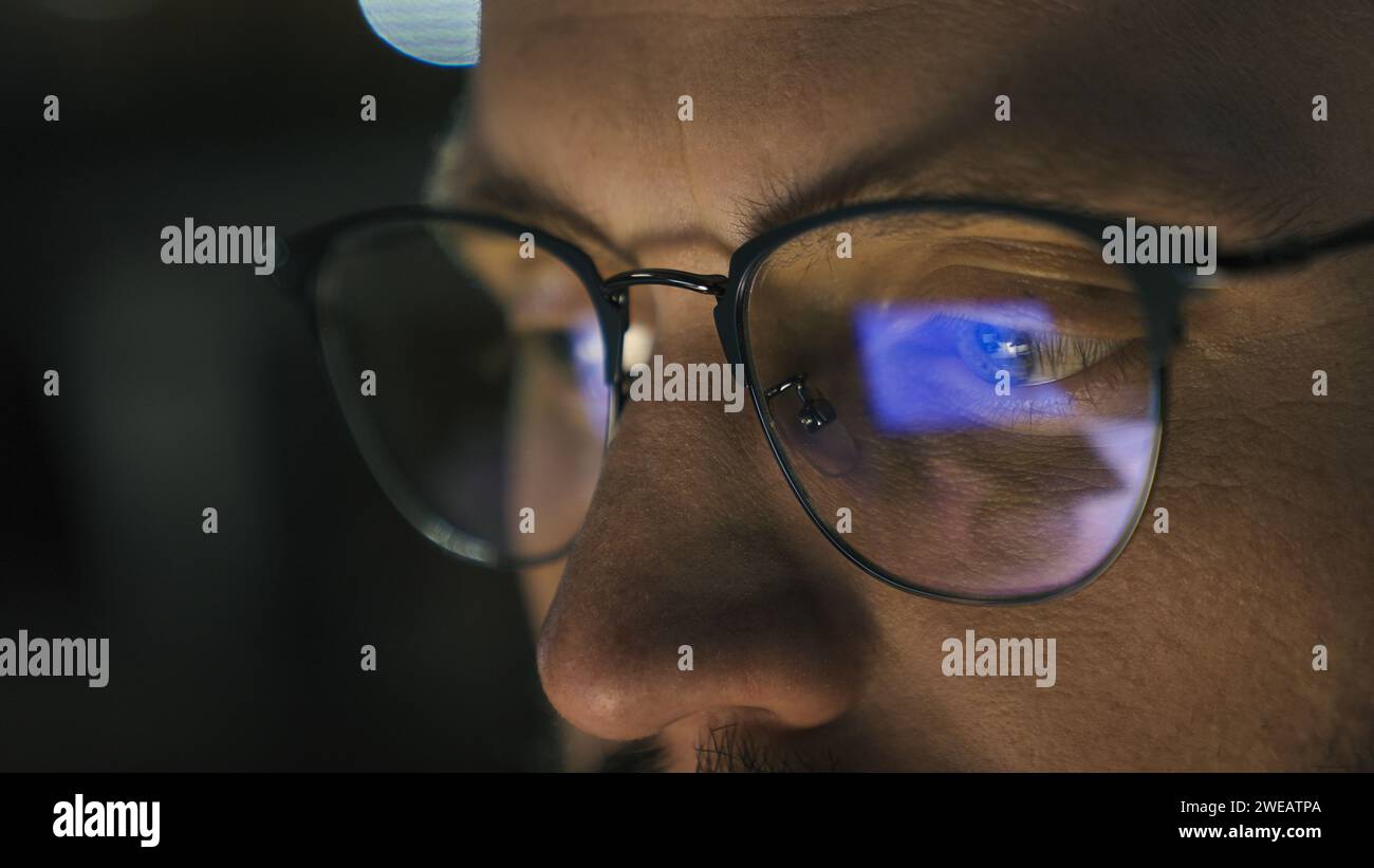 Problem analysis businessman analyze using hi-res stock photography and images - Alamy