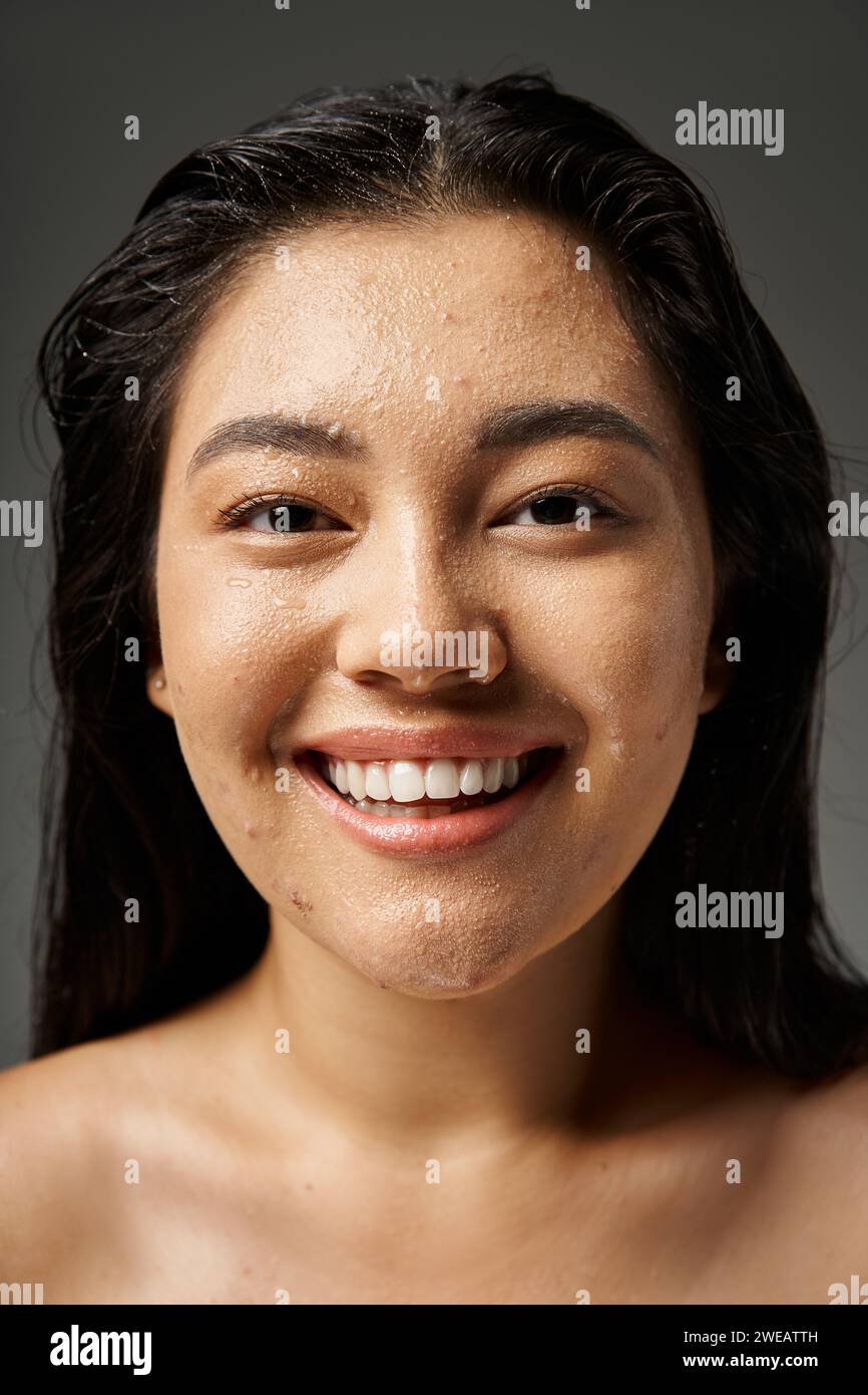 Wet face hi-res stock photography and images - Alamy