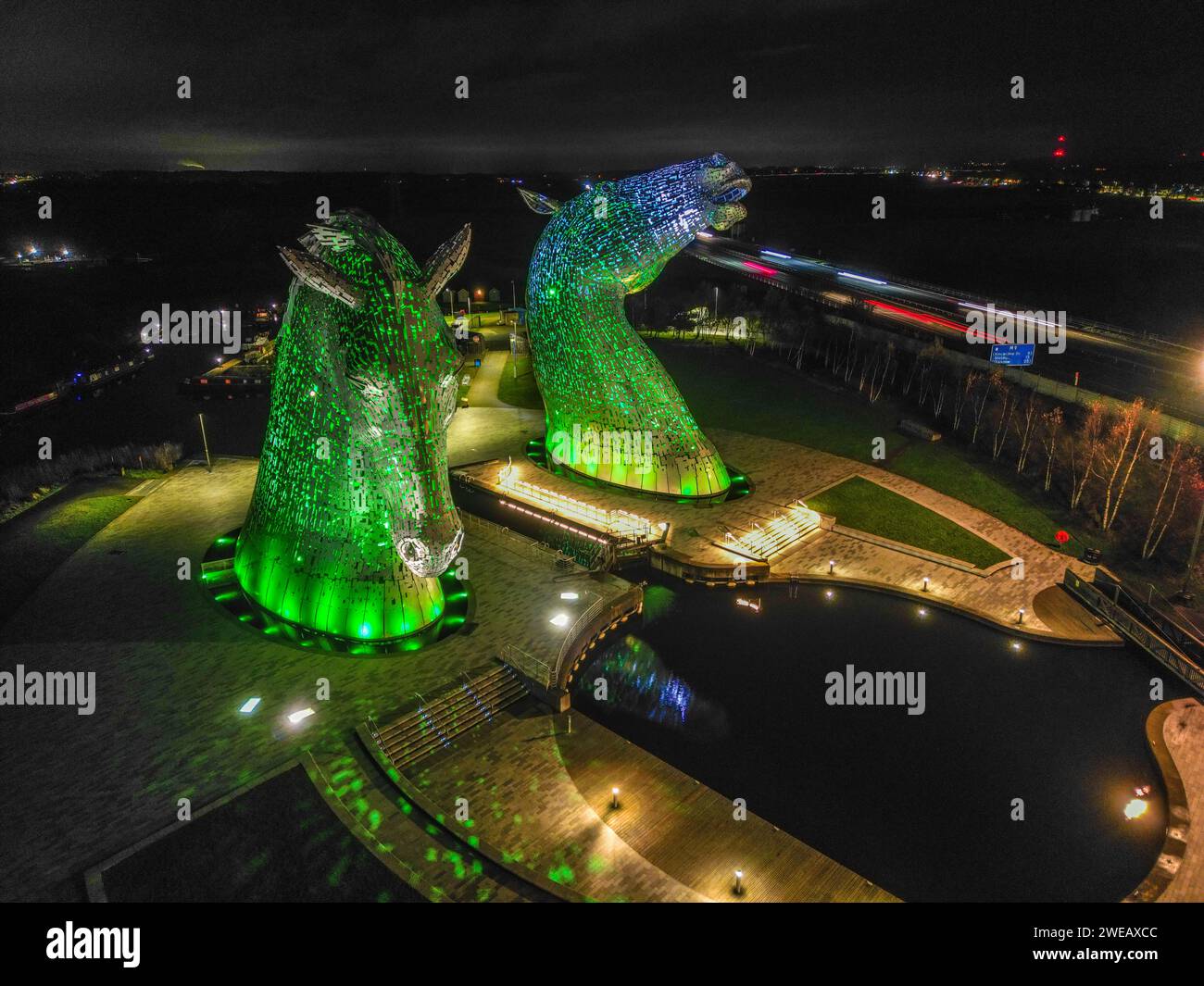 Kelpies falkirk snow hi-res stock photography and images - Alamy