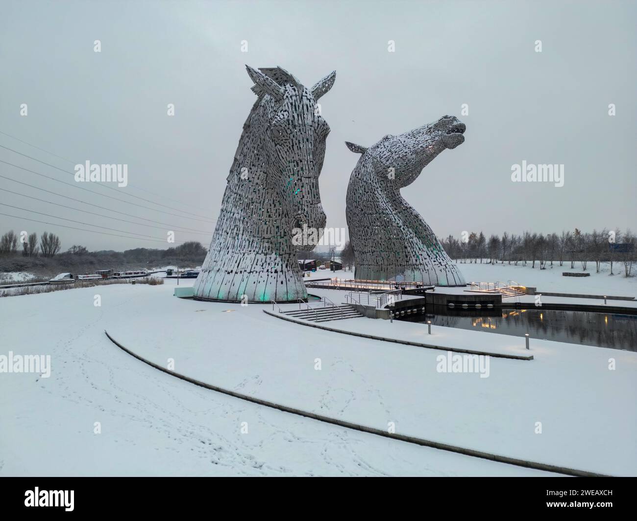 Kelpies falkirk snow hi-res stock photography and images - Alamy