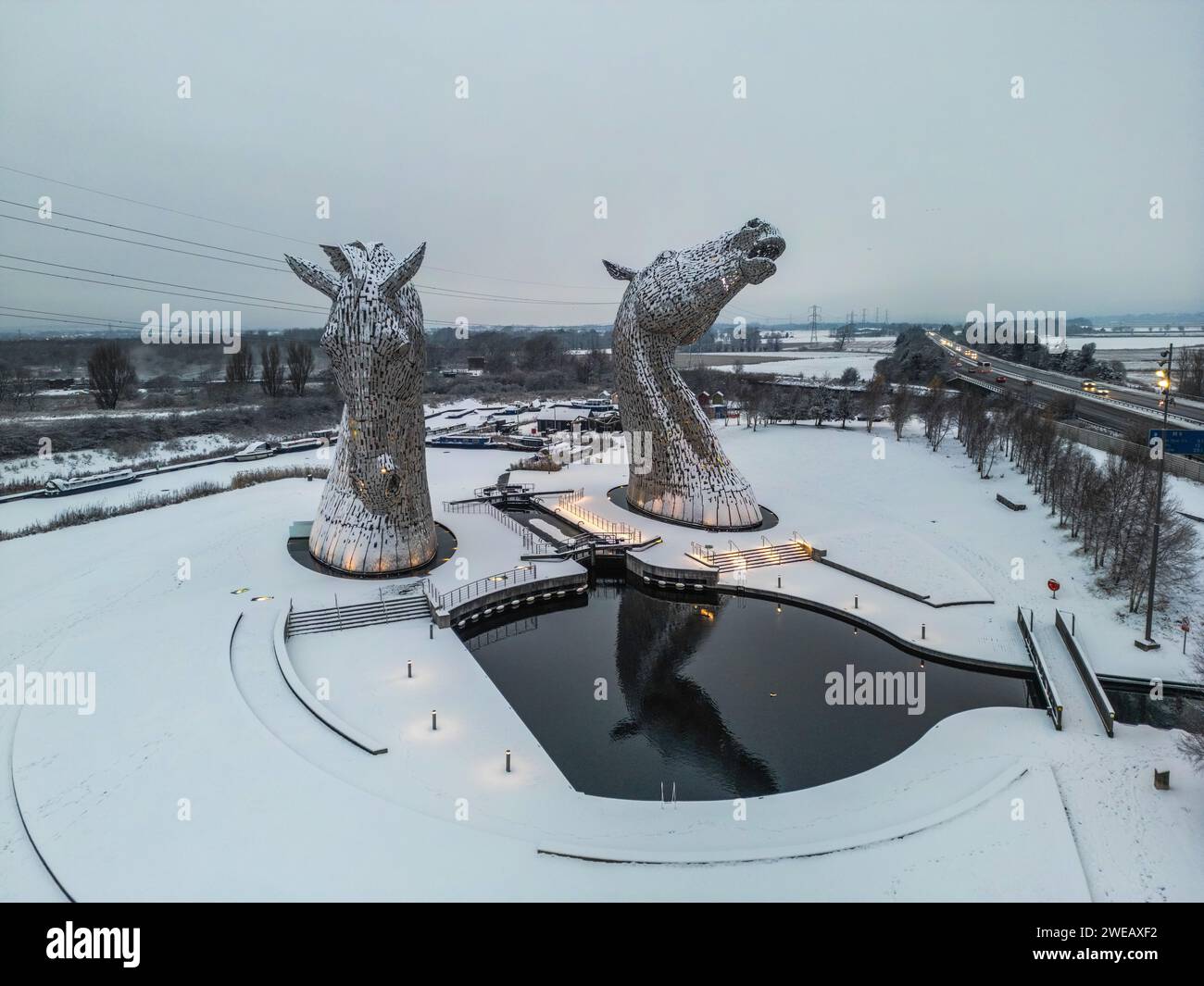 Kelpies falkirk snow hi-res stock photography and images - Alamy