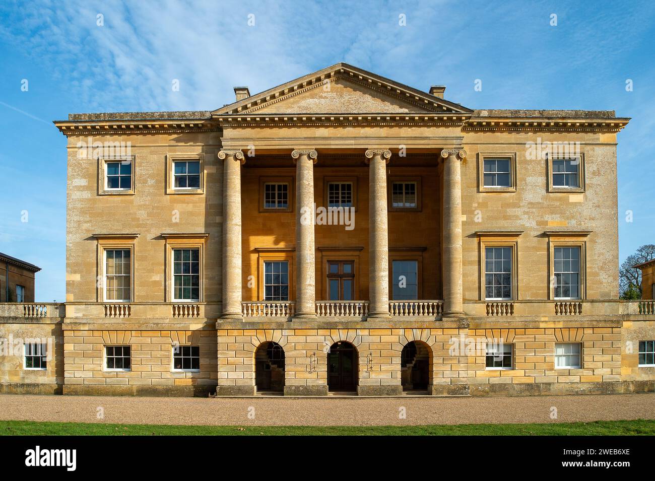 Lower Basildon, UK. 24th January, 2024. Blue skies above Basildon Park ...