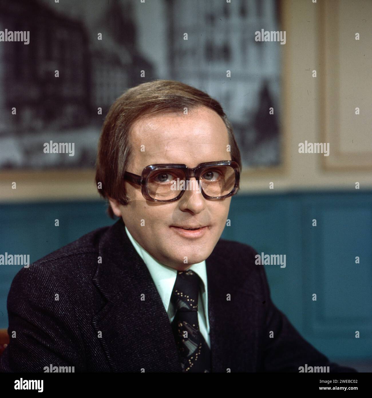 Orf moderator hi-res stock photography and images - Alamy