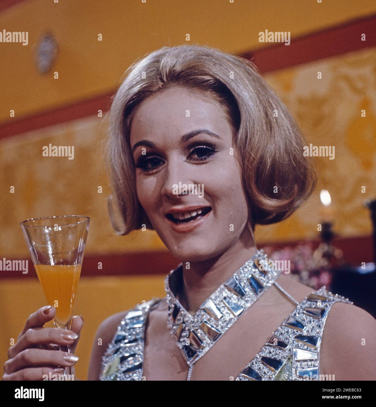 Erkennen Sie die Melodie, ZDF Quizsendung, Deutschland 1975, im Bild ...