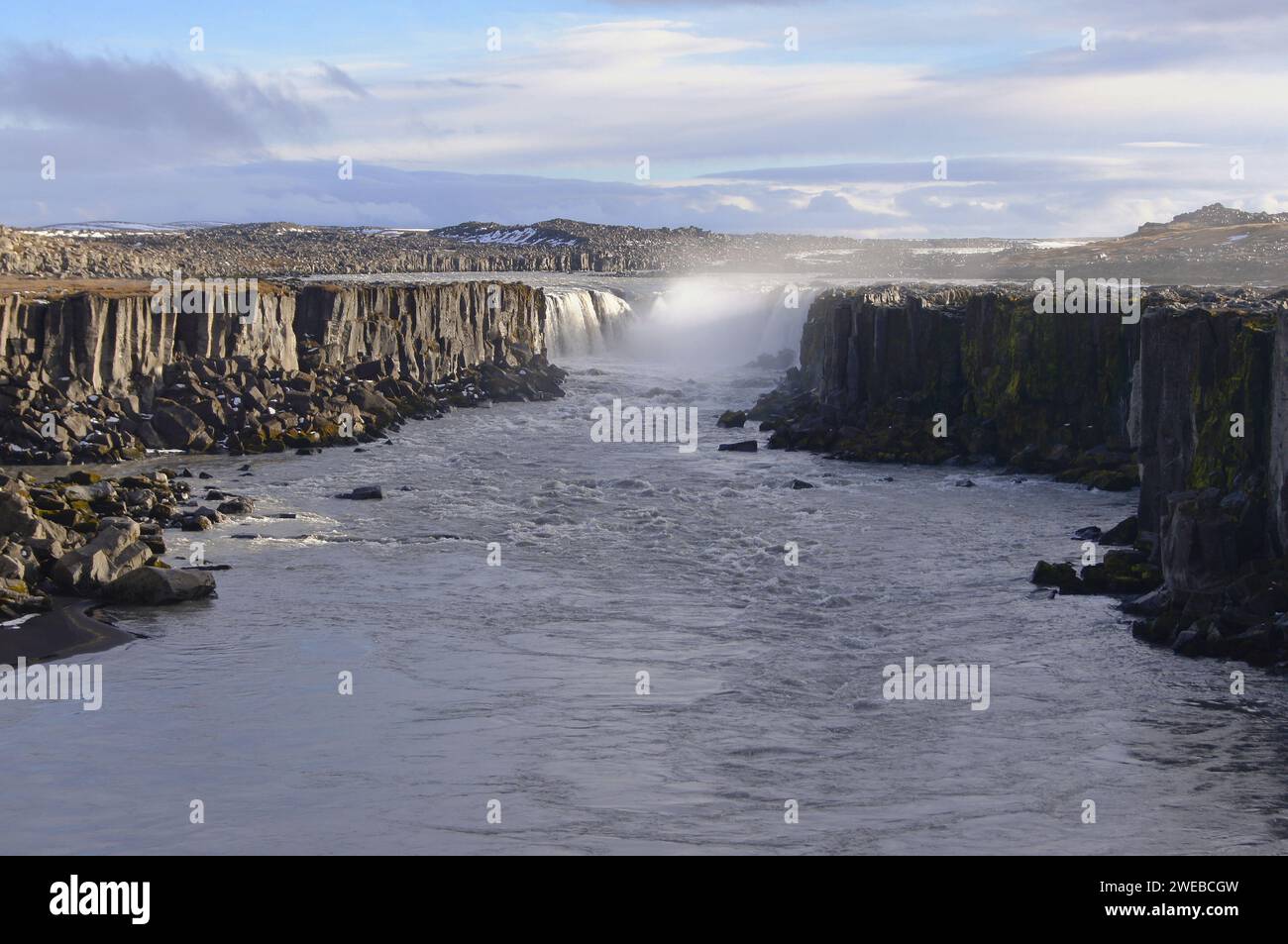 Selfoss Waterfall on River Jokulsa a Fjollum - 11m tall and 100m wide ...