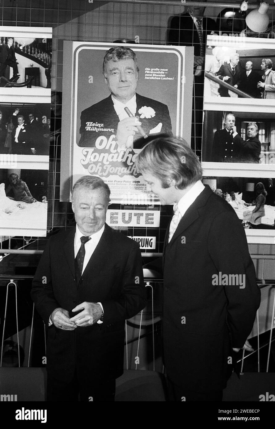 Movie premiere 1970s hi-res stock photography and images - Alamy