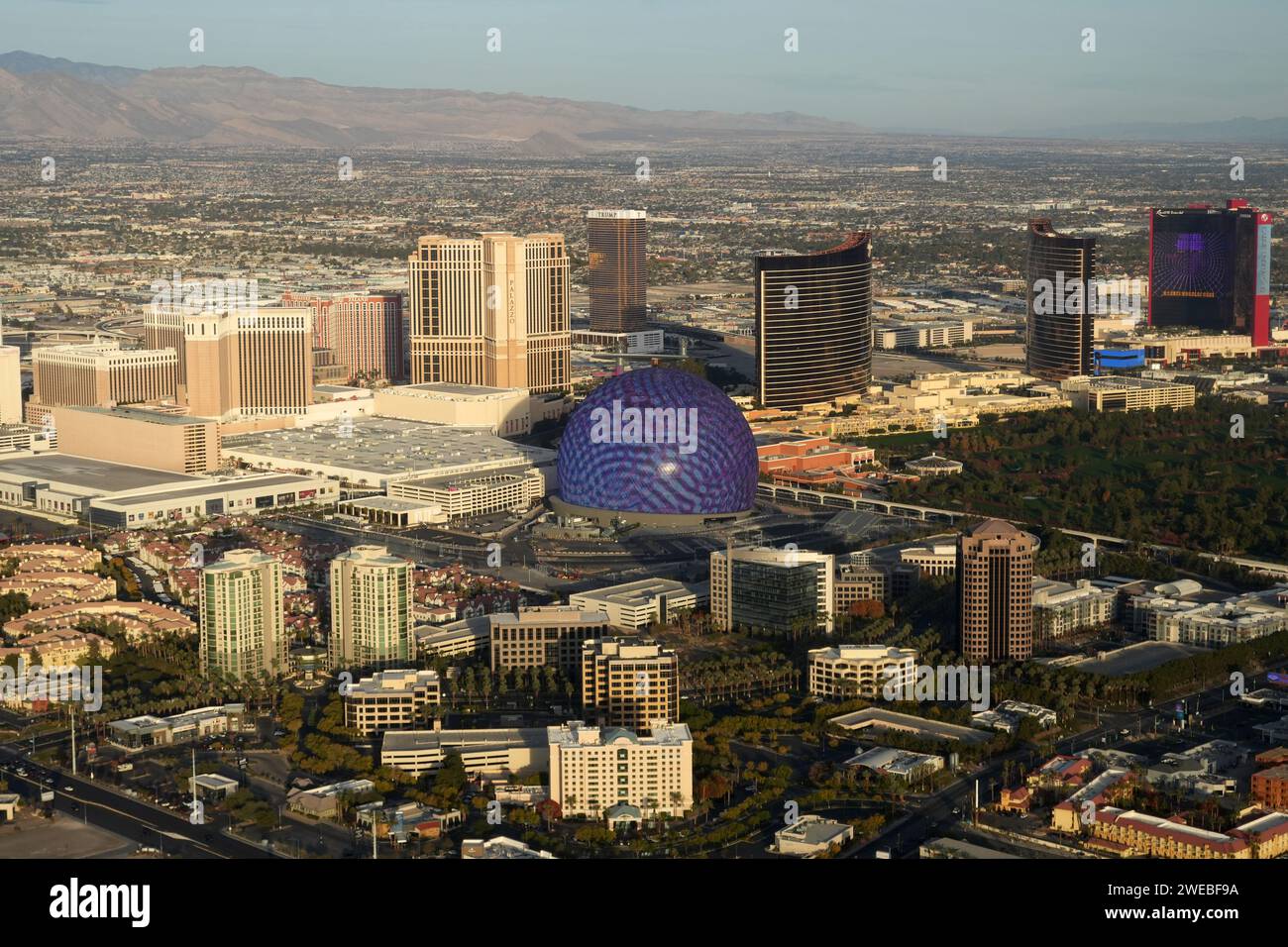 Vegas sphere hi-res stock photography and images - Alamy