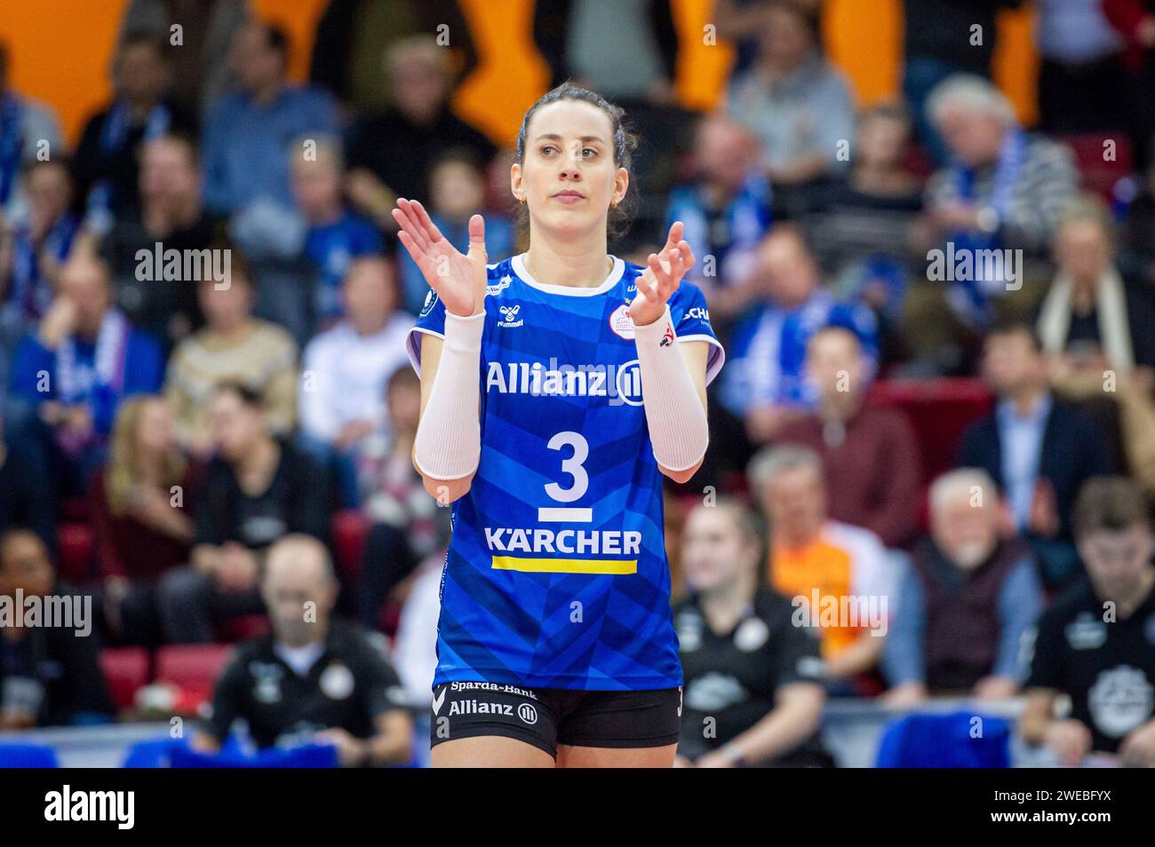 Maria Segura Palleres (Allianz MTV Stuttgart, #03) - Applaus Allianz ...