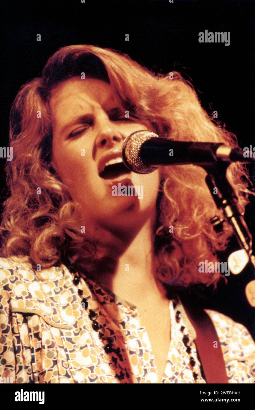 Maria McKee of Lone Justice, Paradise Club, Boston, Massachusetts, USA ...