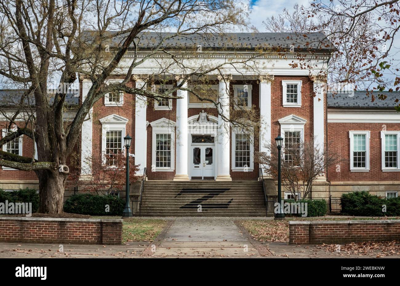 Landmark university campus hi-res stock photography and images - Alamy