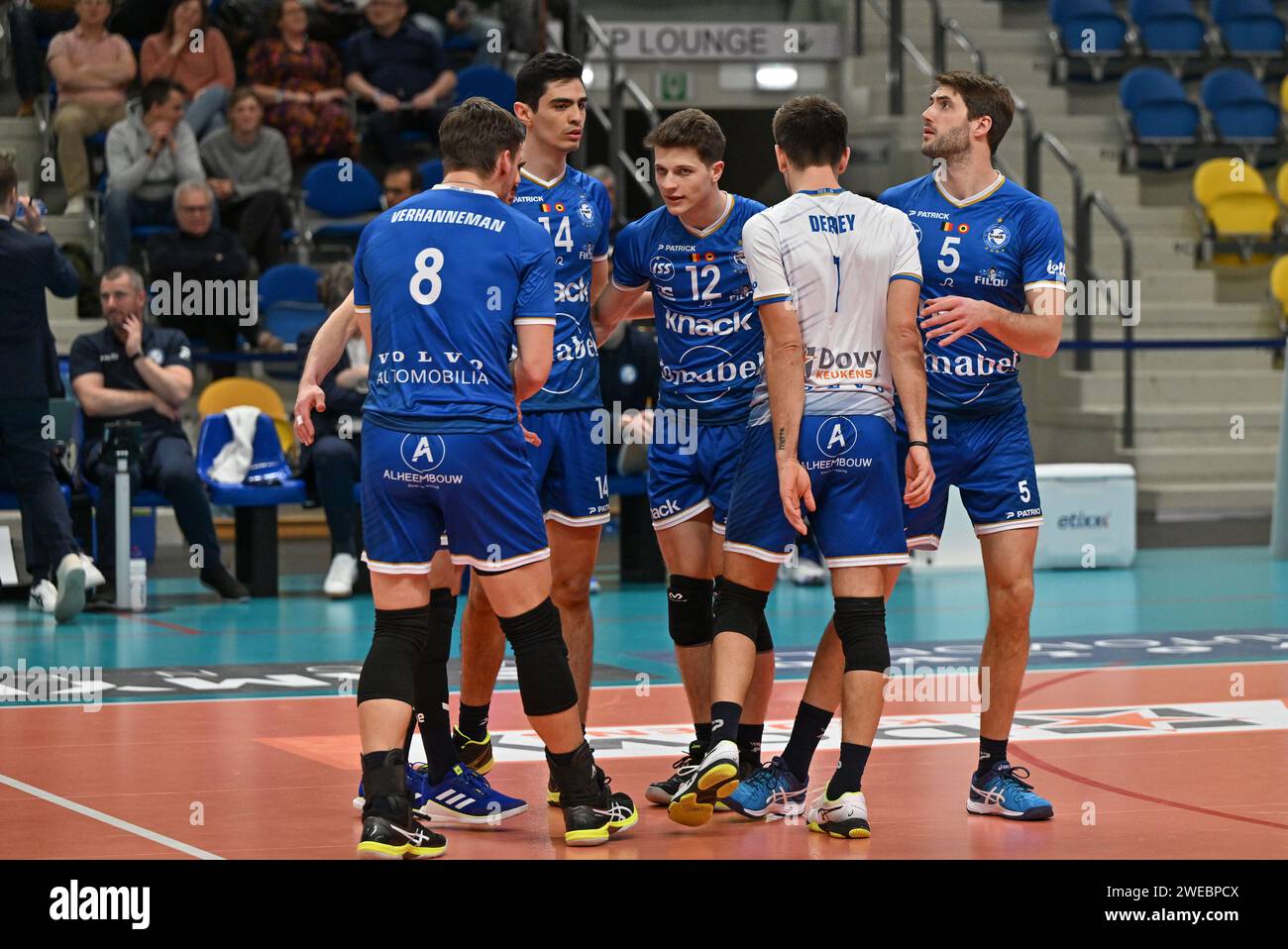 Roeselare, Belgium. 24th Jan, 2024. players of Roeselare with Seppe ...