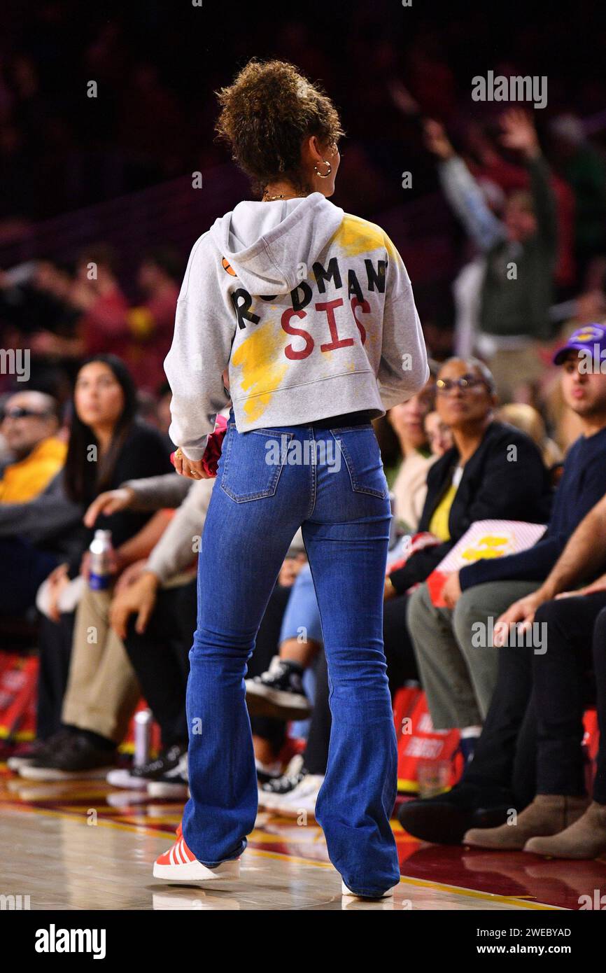 LOS ANGELES, CA - JANUARY 10: Soccer player Trinity Rodman cheers on ...