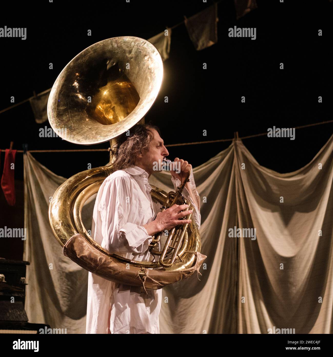 Circus artists Danny and Pepijn Ronaldo perform during the presentation ...