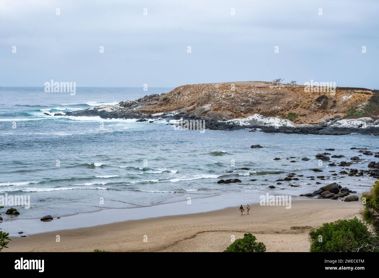 Central chile landscape hi-res stock photography and images - Alamy