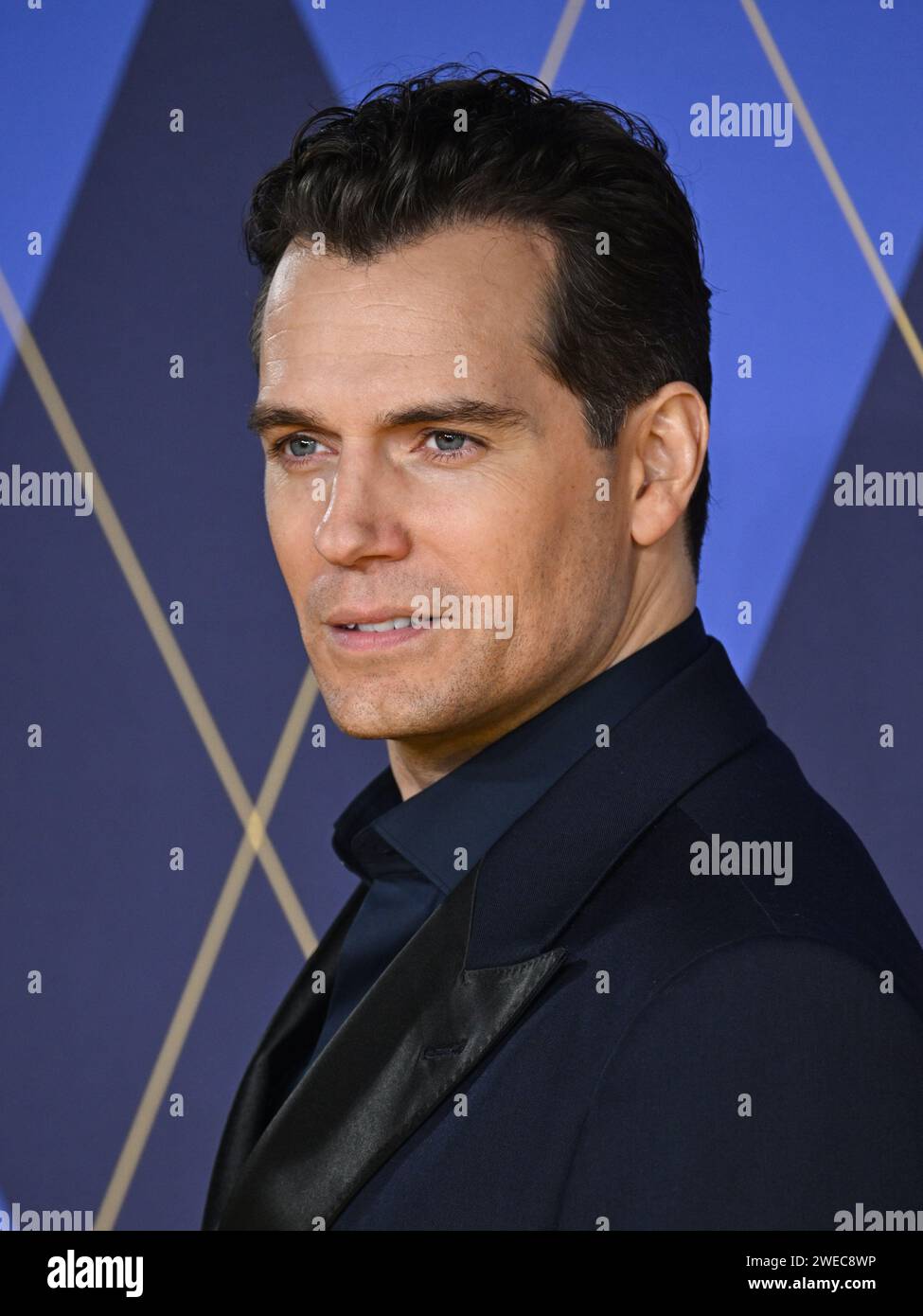 Henry cavill half length headshot hi-res stock photography and images ...