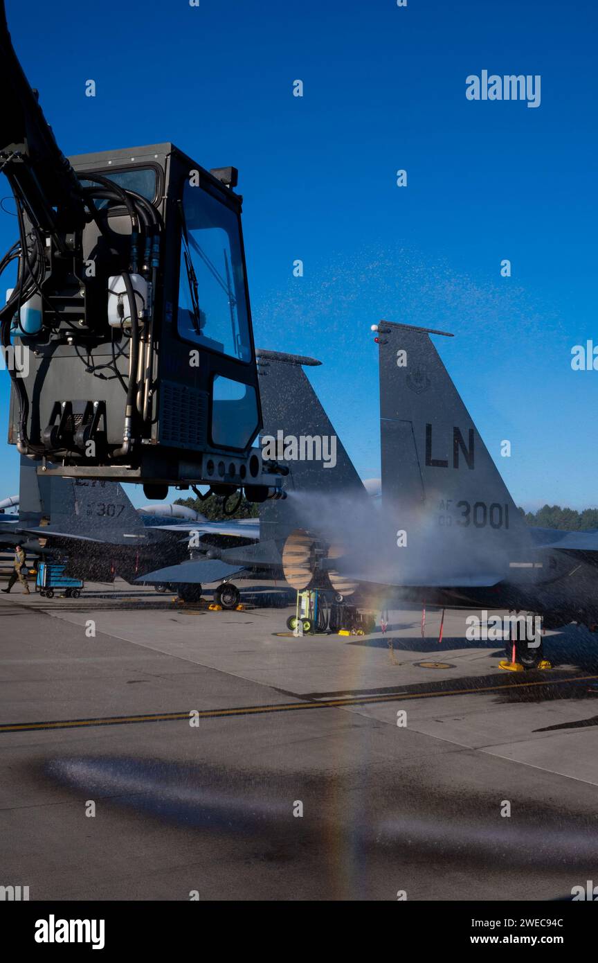 U.S. Airman 1st Class Ryan Johnson, 492nd Fighter Generation Squadron F ...