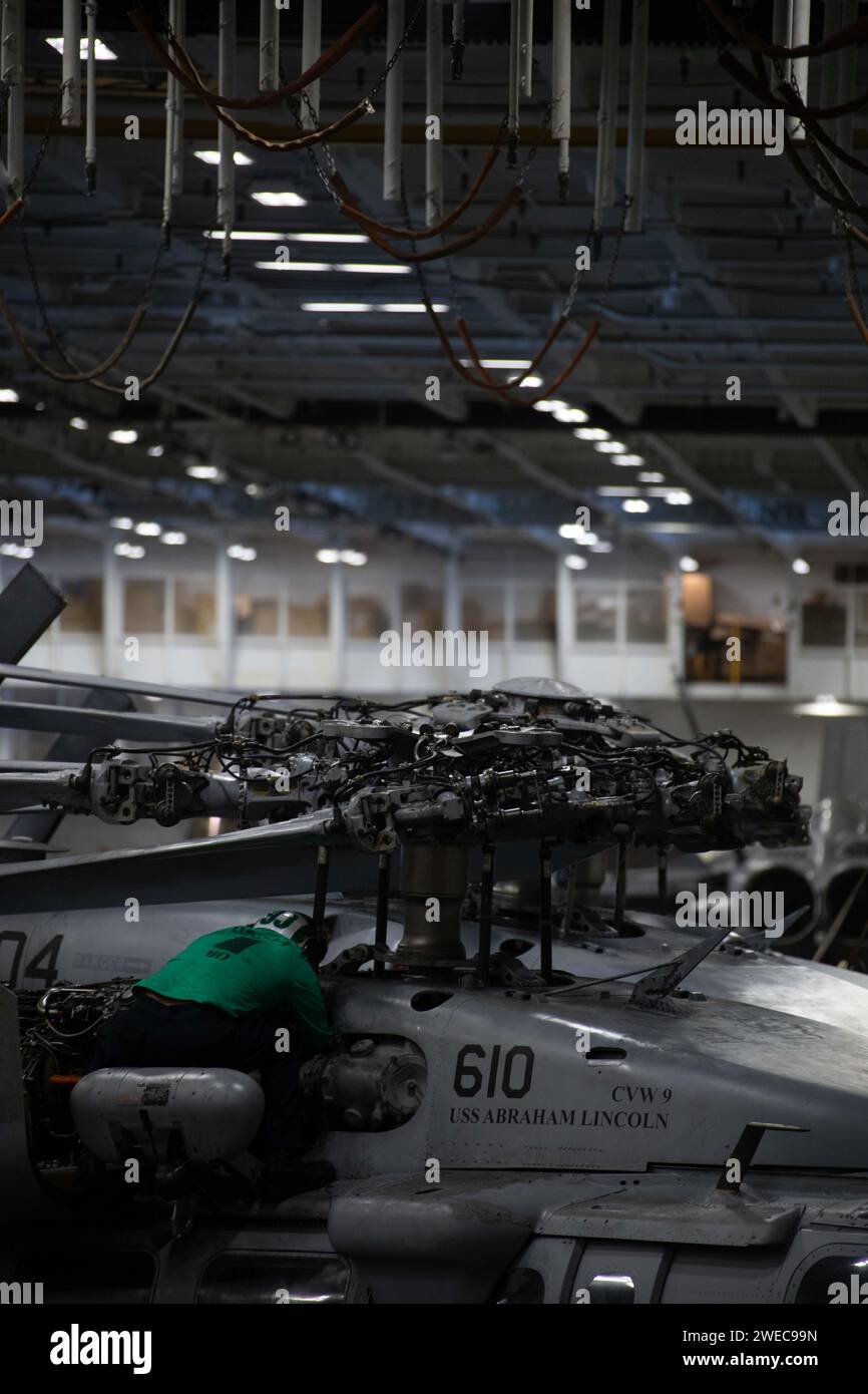 240122-N-FK754-1049 PACIFIC OCEAN (Jan. 22, 2024) Aviation Machinist’s ...