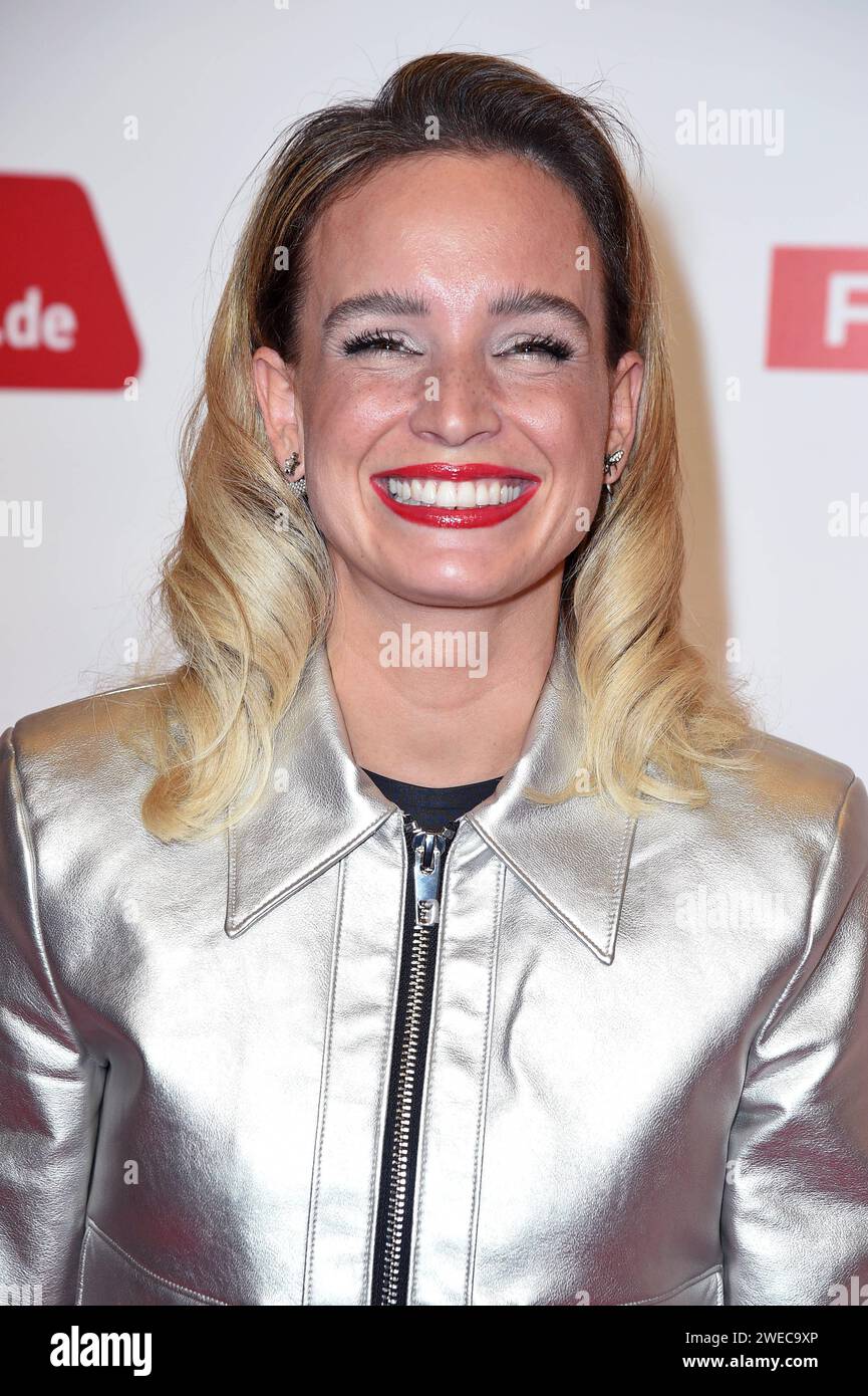 Julia Römmelt - bei der Premiere der Dokumentation Graciano Rocchigiani ...