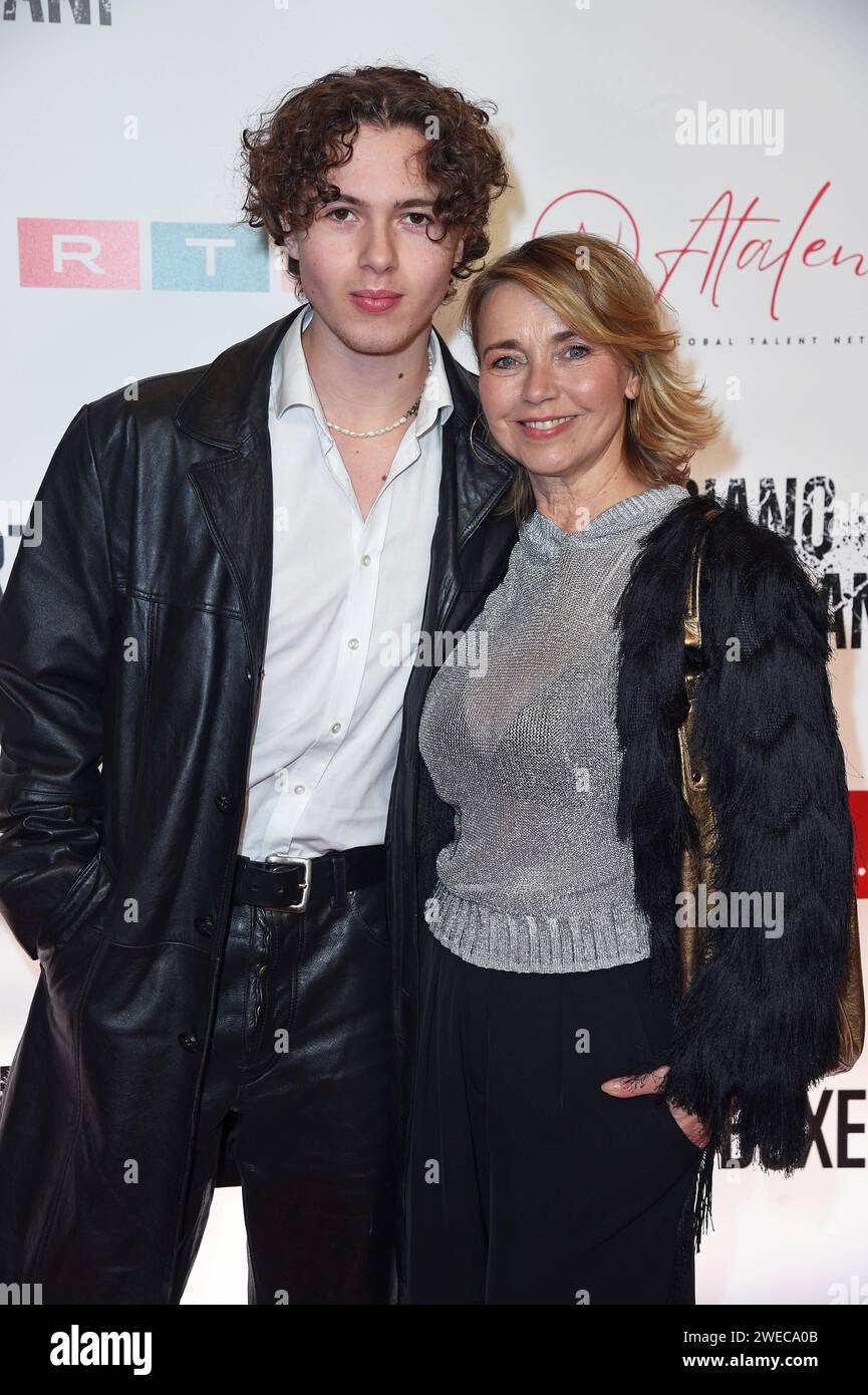 Tina Ruland mit Sohn Jahvis Ruland - bei der Premiere der Dokumentation ...