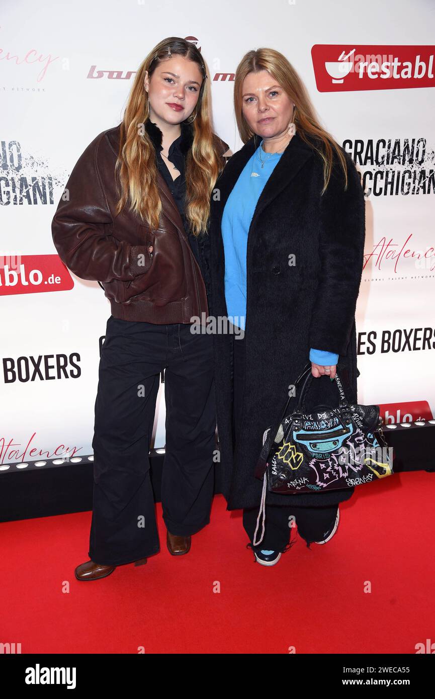 Anne-Sophie Briest mit Tochter Faye Montana - bei der Premiere der ...