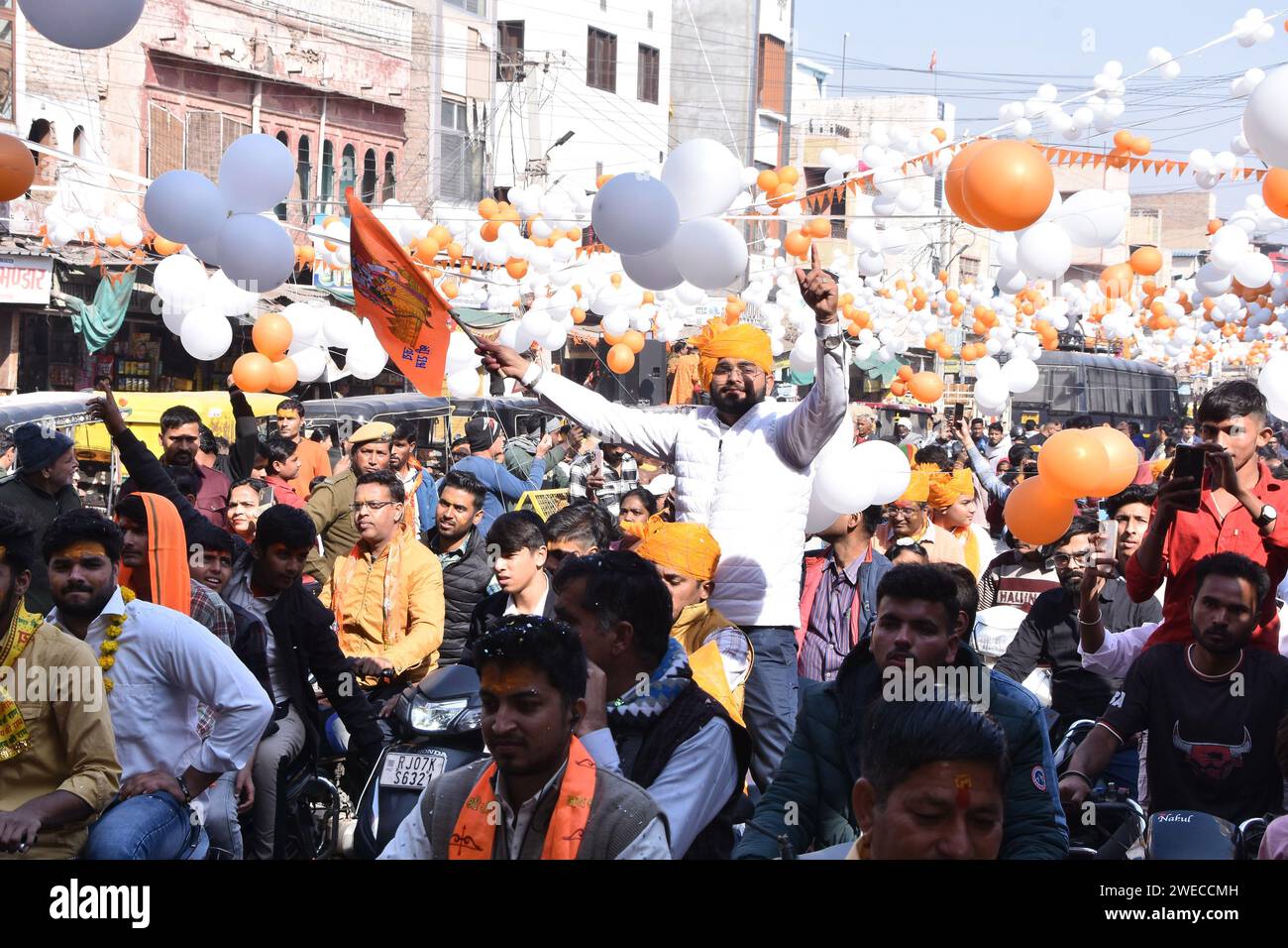 Bikaner, Rajasthan, India. 22nd Jan, 2024. Devotees of Shree Ram Laxman ...