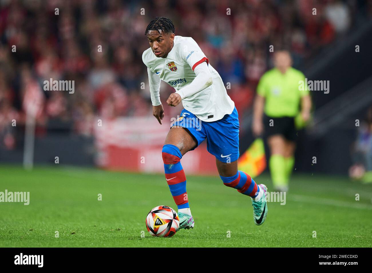 Alejandro Balde of FC Barcelona in action during the Copa El Rey Round ...