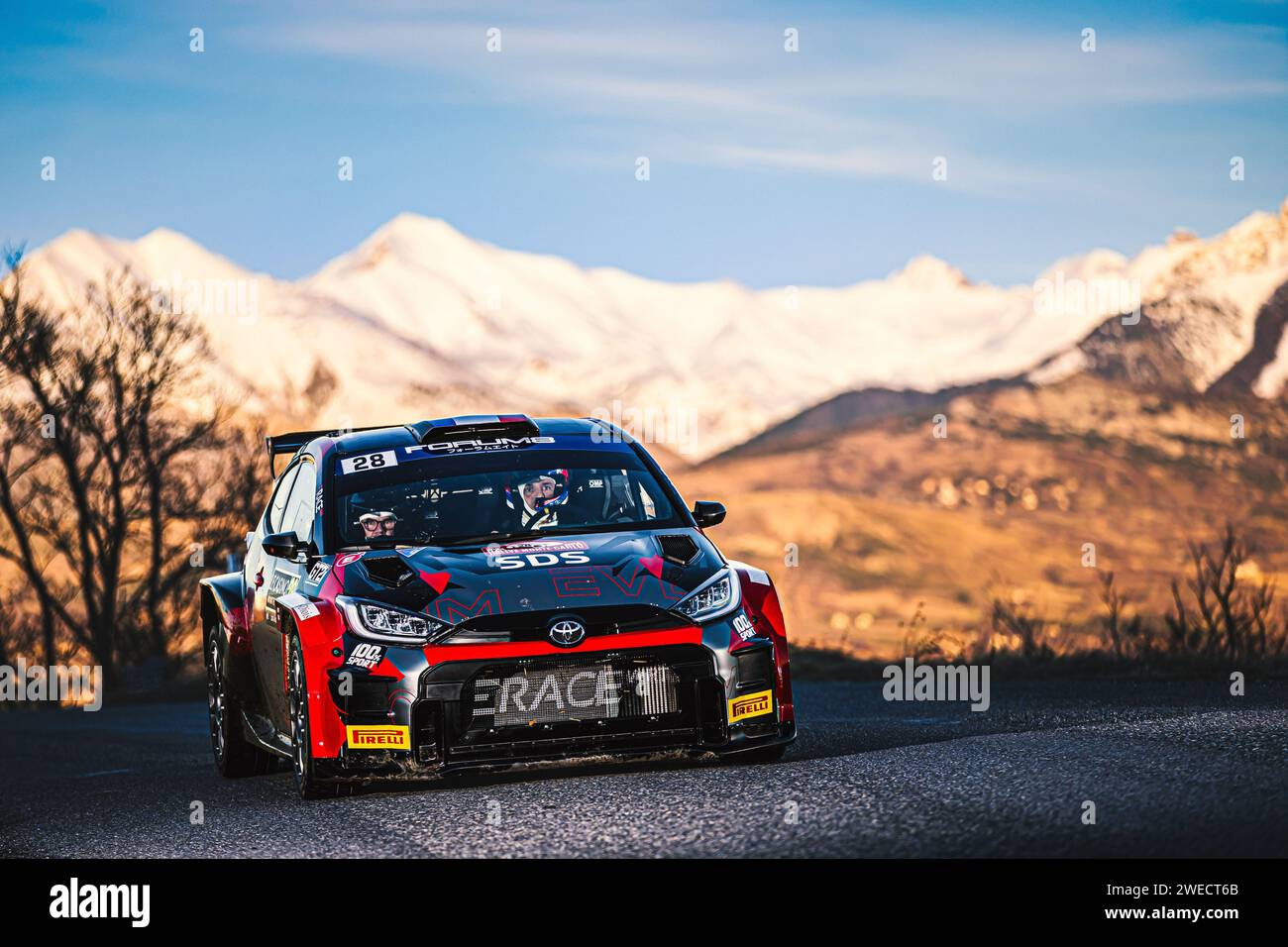28 BOUFFIER Bryan, VAUCLARE Frederic, Toyota Yaris Rally2, action ...