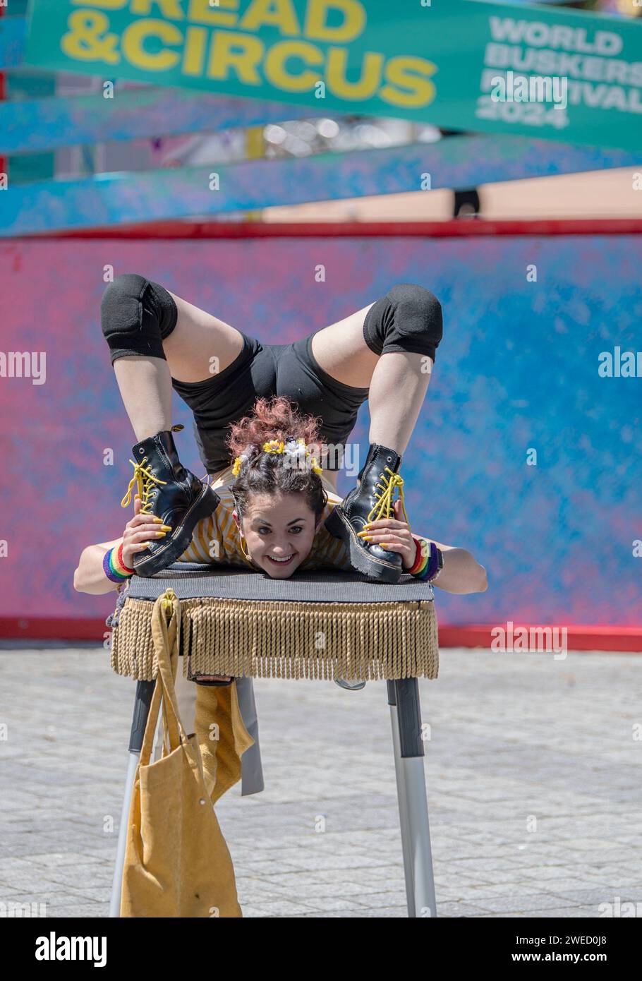 Christchurch, New Zealand. 25th Jan, 2024. Street performer LEAH ...