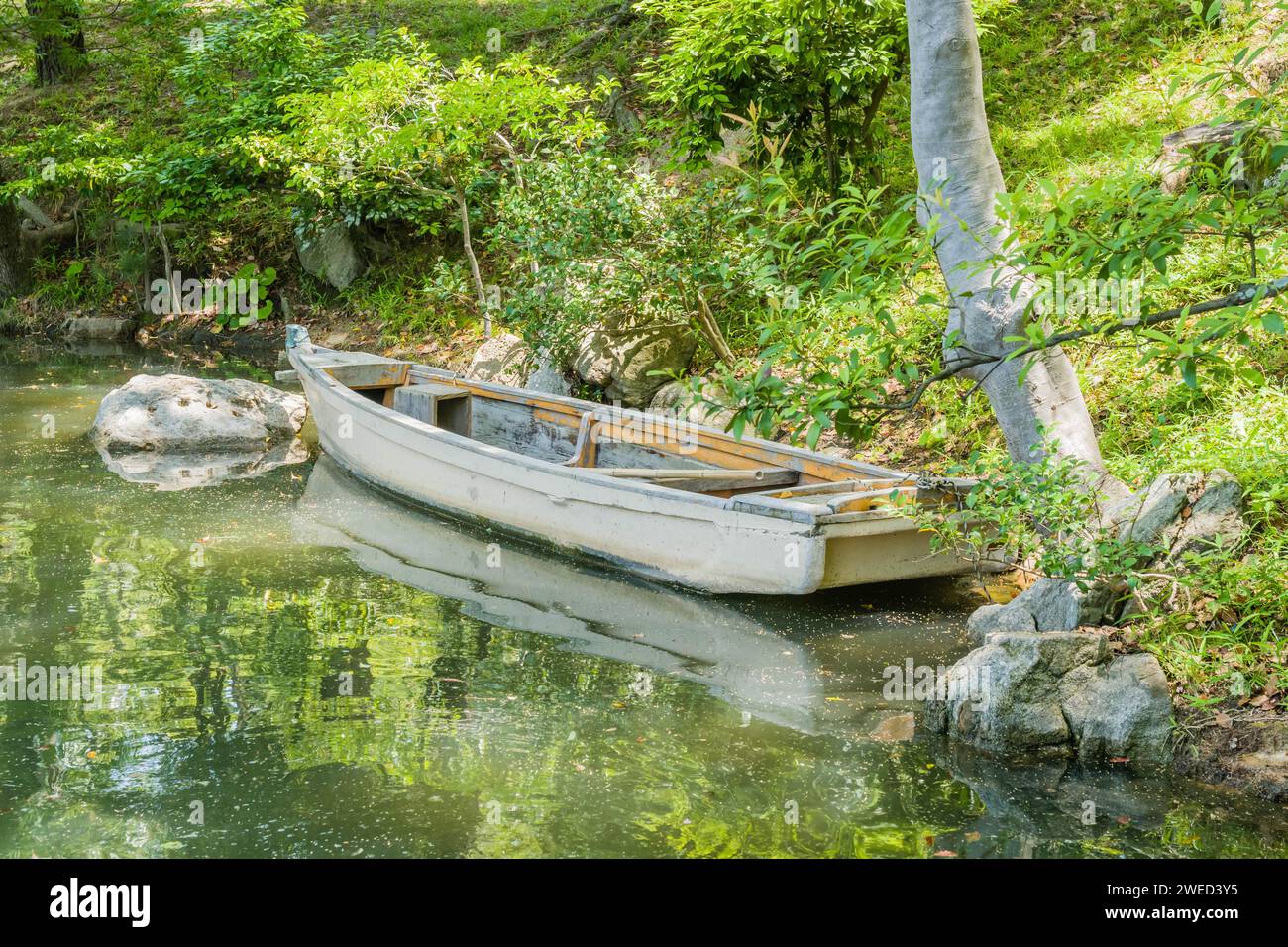 Wooden row boat hi-res stock photography and images - Alamy