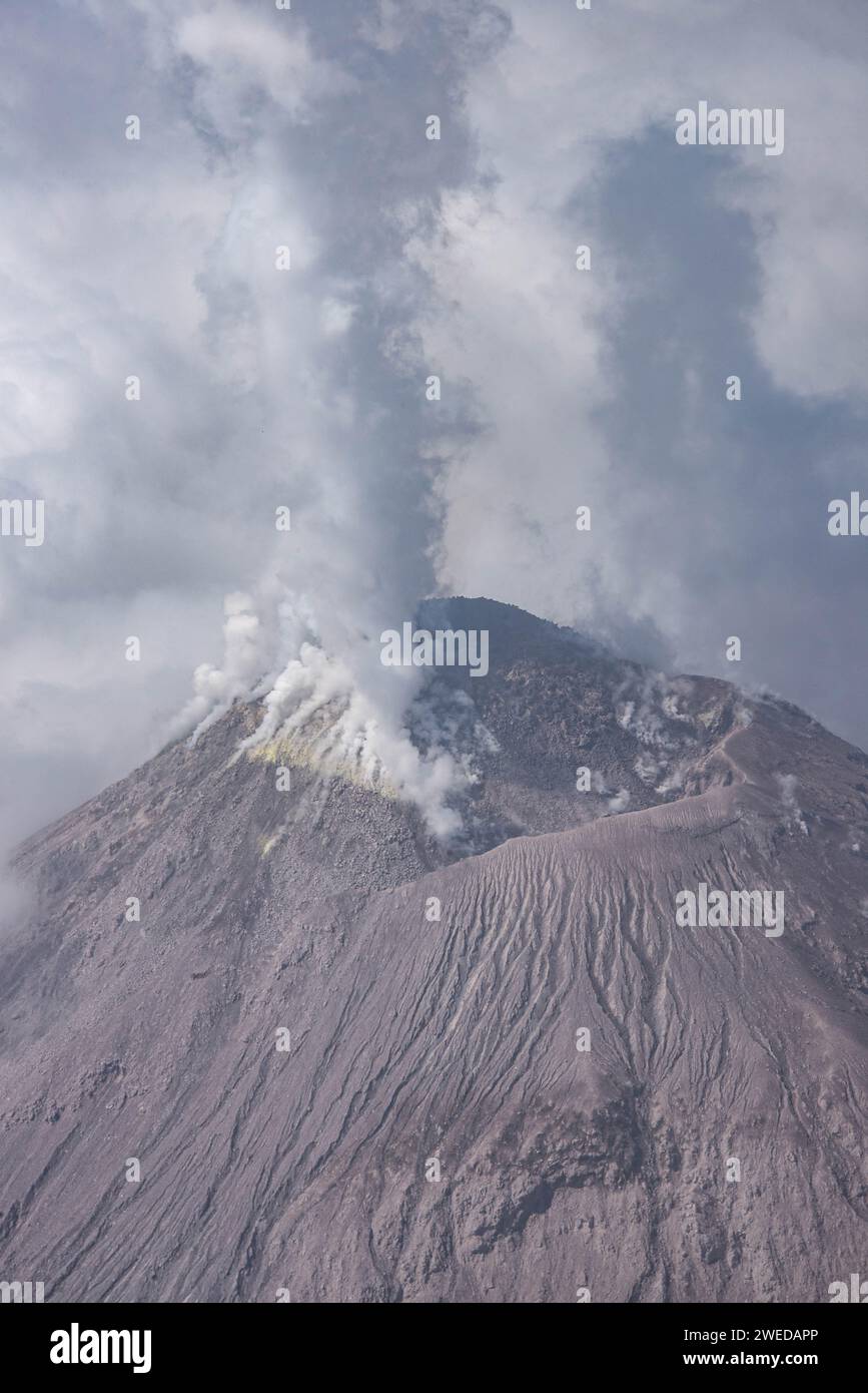 Santiaguito lava dome erupting off Santa Maria volcano, Quetzaltenango ...