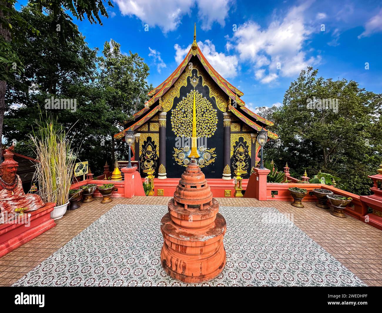 Wat Doi Prachan Mae Tha in Lapmpang, Thailand Stock Photo - Alamy