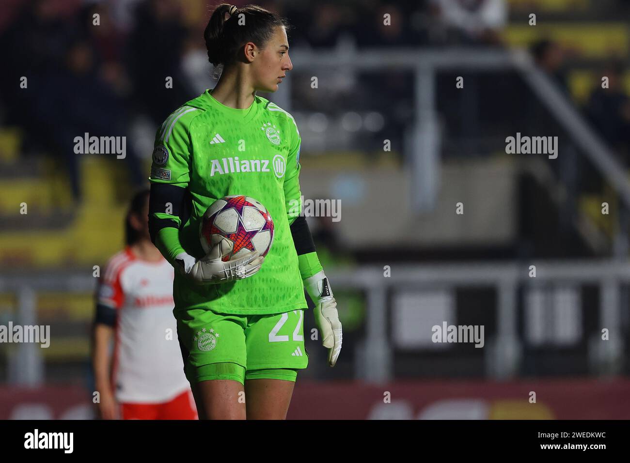 Maria luisa grohs fc bayern munchen hi-res stock photography and images ...